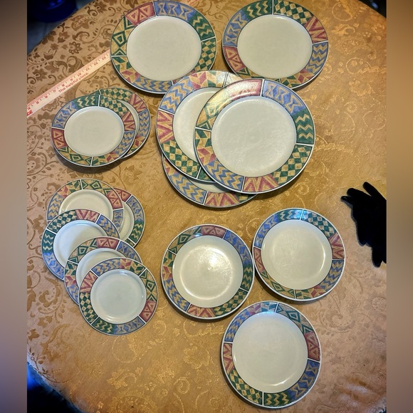 Sakura | Dining | 5 Pc Set Majesticware By Sakura Monterey Pattern ...